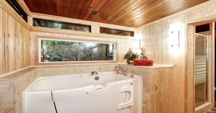 Top Walk-In Tubs of 2026: A Comprehensive Comparison - Senior Mobility ...